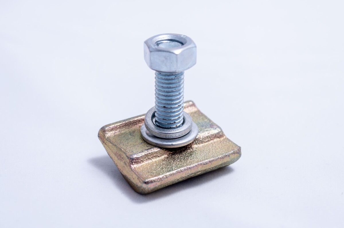 CLIP DE RIEL FORJADO (DROP FORGED RAIL CLIP) GRANDES 12-13mm/ T89 ...