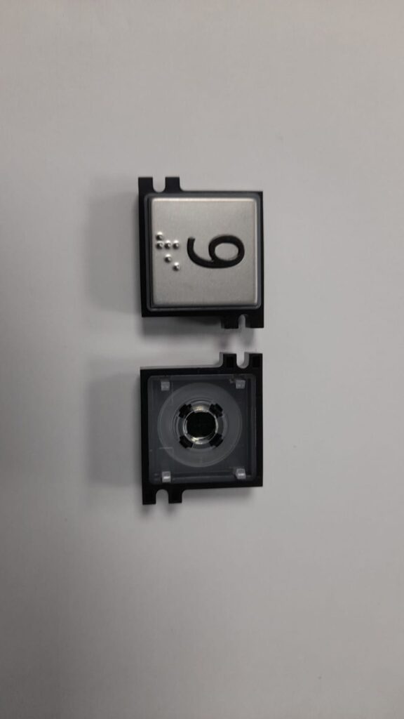 Pulsador Schindler 3300 cuadrado con Braille 9 – Automatic S.A